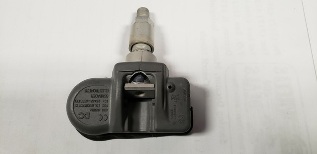 One Dodge CHRYSLER 300 Challenger OEM TPMS Sensor 56029400AC Pet Gf45 ...