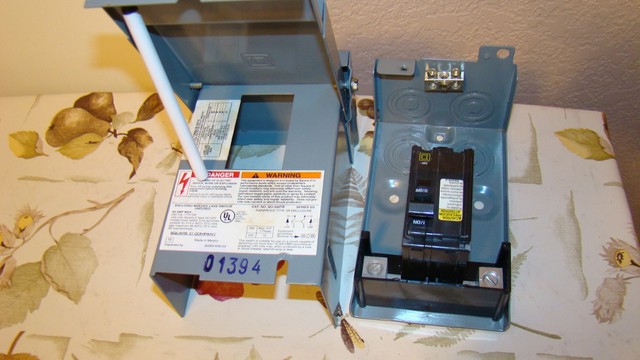 Square D Q0200TR 60 Amp 240 VAC 1 Phase 2 Wire 10 HP Enclosed Molded ...