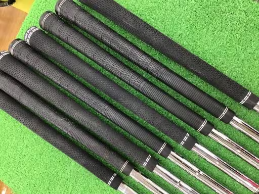 2012 HONMA Tour World TW717M 3~10 8pc DG S200 Iron Set Golf 2012 HONMA Tour World TW717M 3~10 8pc DG S200 Iron Set Golf