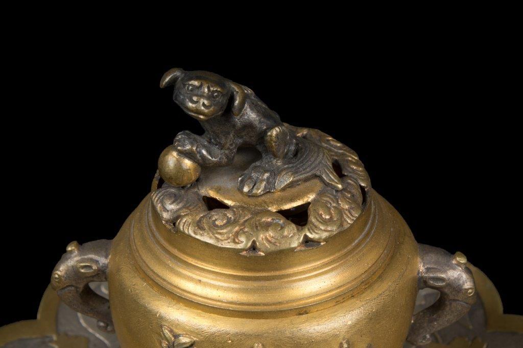 China 20. Jh. Tintenfass - A Chinese Gilt Metal Inkwell - Chinois ...