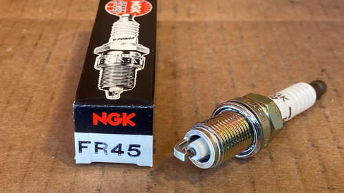 NGK V-Power Spark Plug - Set of 4 - #FR45 / 3686 - Fits Cadillac, Chevy ...
