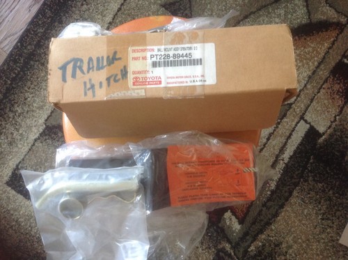 Toyota Lexus Genuine OEM PT228-89445 Ball Mount Assembly Hitch BRAND ...
