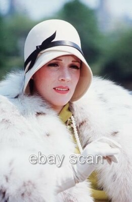 JULIE ANDREWS FUR COAT 8X10 PHOTO 58 | eBay
