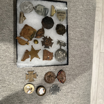 Huge Lot Of UCV United Confederate Veterans Pins Buttons Badges Medals ...