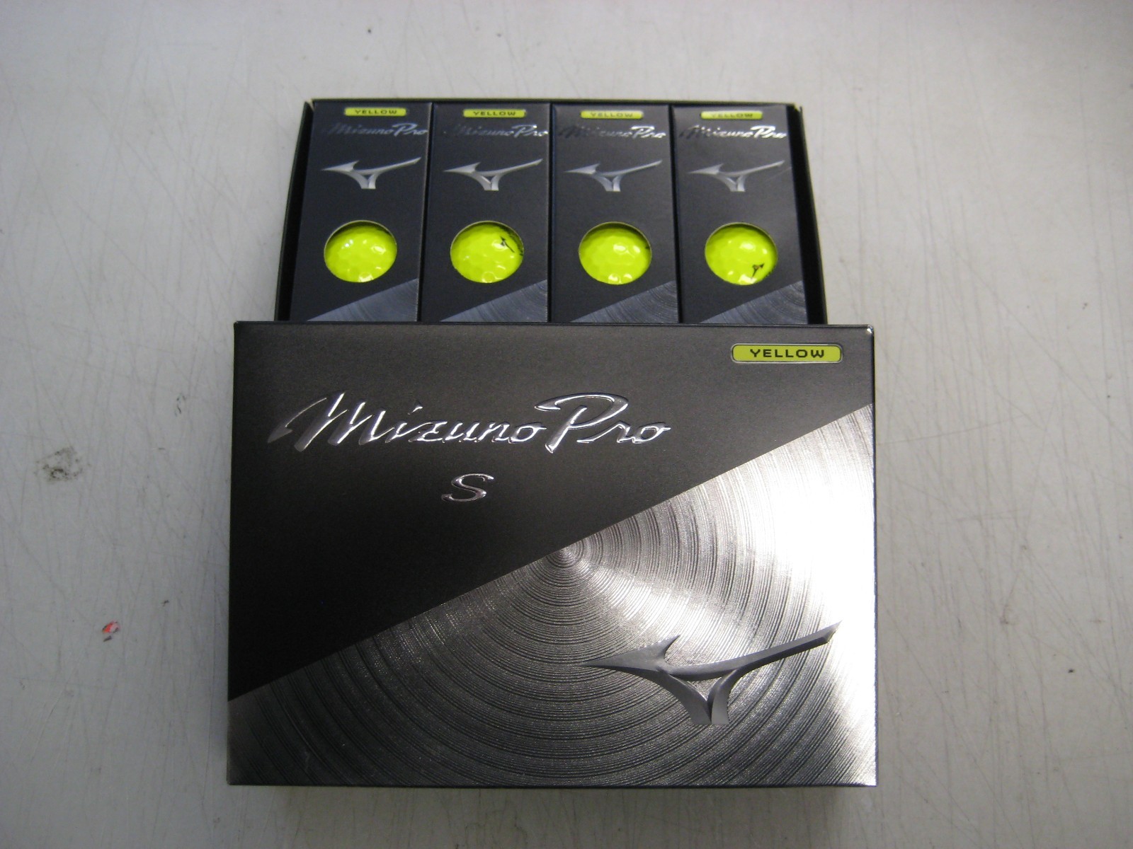 2 dozen BRAND NEW 2025 Mizuno Pro S mens Yellow golf balls | eBay