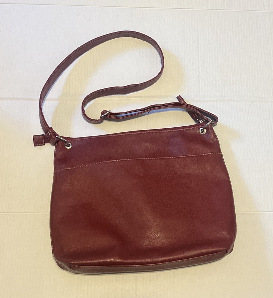 Fossil Relic Women's Deep Red Purse/Handbag | eBay