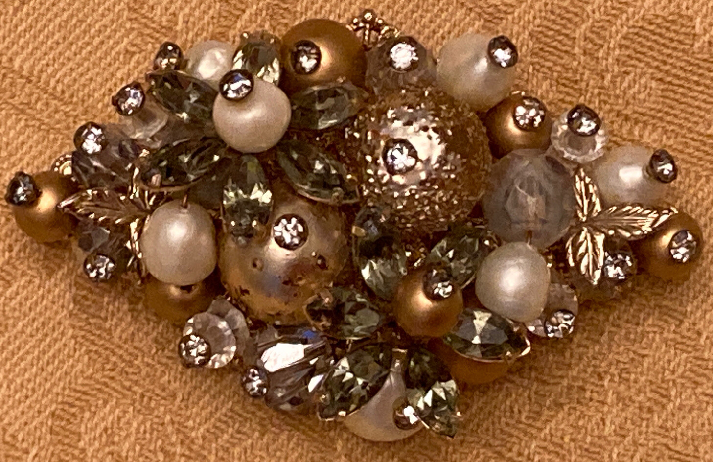 Vintage Vendome Flamboyant Oblong Brooch/Pin - Gem