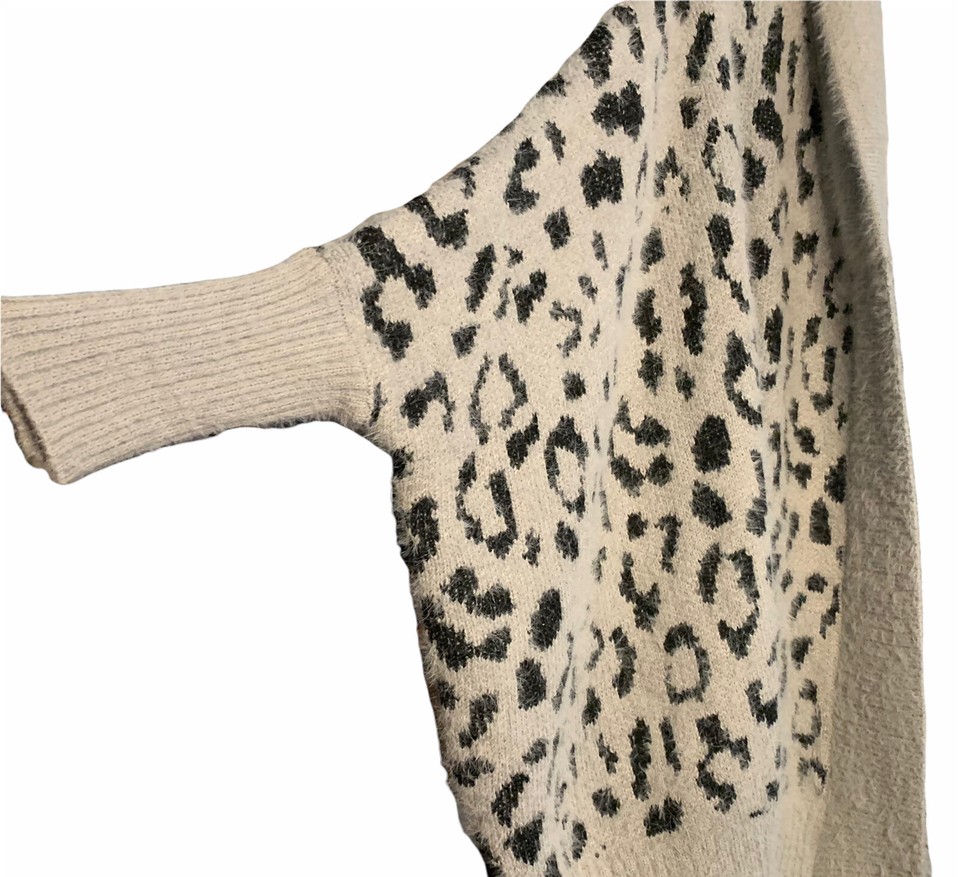 Open-Front Cardigan Bat Wing Sleeves Black & Gray Animal Print Easel ...