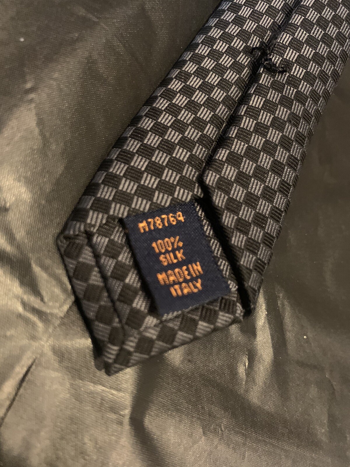 Louis Vuitton Satin Checkerboard Damier Tie Pattern - 100% Silk - Black ...