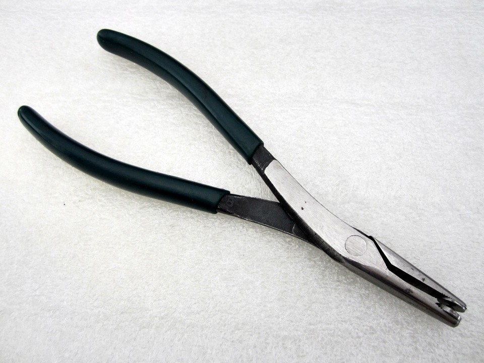 Vintage Diamond 8" Duck Bill Pliers with Rivet Inserts DB58P Made in ...