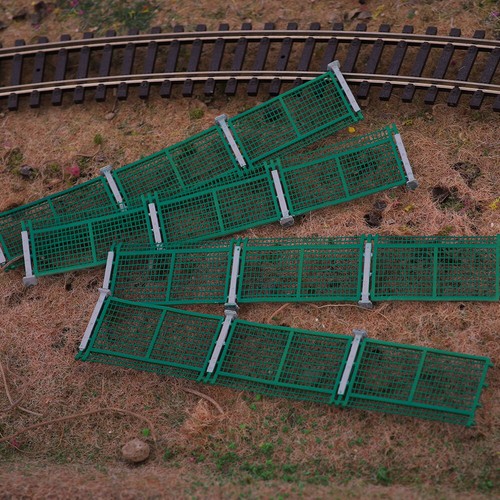 Fence HO/OO 1:87 scale miniature model railway track protection ...