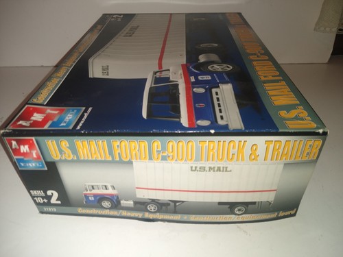 AMT 1/25 Scale Ford C900 US Mail Truck Plastic Model KitAMT1326 open ...