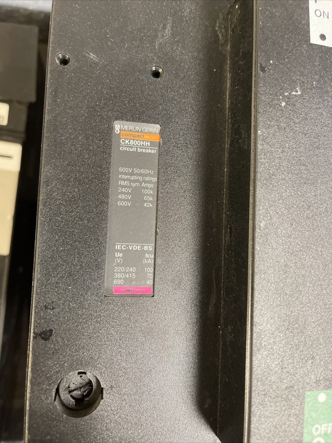 800 Amp Merlin GERIN Circuit Breaker 600v | CK800N for sale online | eBay