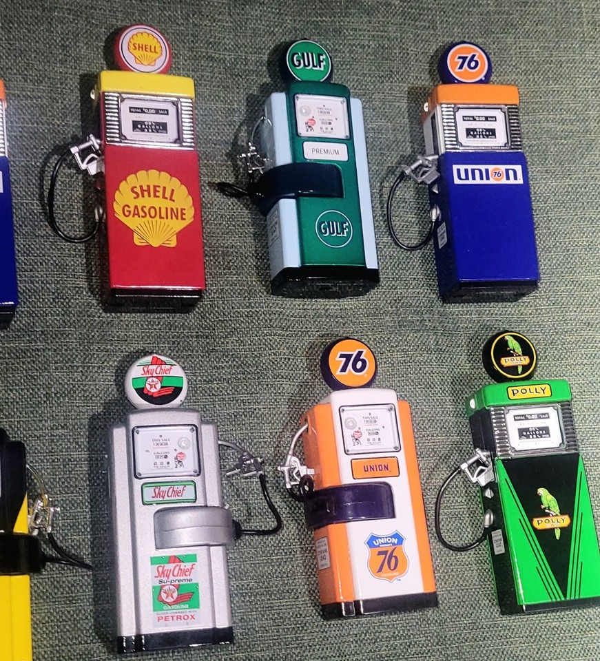 GREENLIGHT HUGE LOT (8) VINTAGE GAS PUMPS SHELL/GULF 76/BEELINE/POLLY ...
