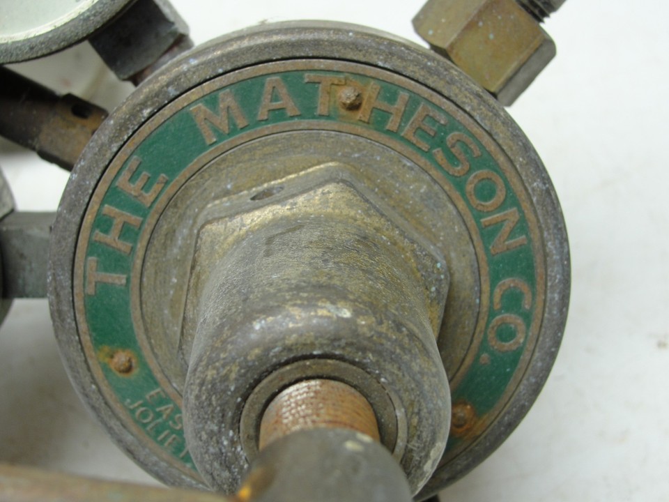 MATHESON GAS PRESSURE REGULATOR & UC & C Corp Oxweld Regulator. | eBay