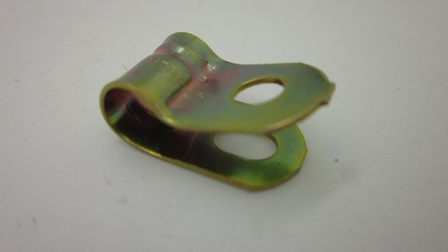 100 x Utilux 5mm Cable and Pipe Clamp P Clip Steel Made in Australia ...