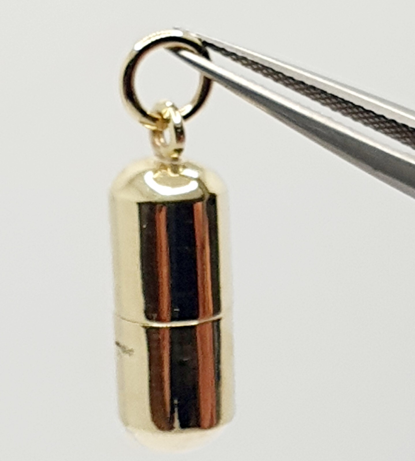 9ct Yellow Gold Pill Box / Snuff Box- Pill-shaped box Screw thread ...