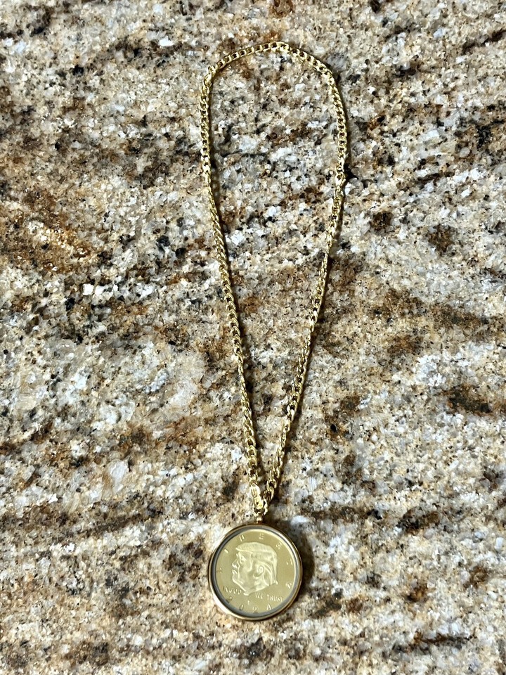 21" Gold Chain & President Donald Trump Commemorative Coin MAGA Pendant ...
