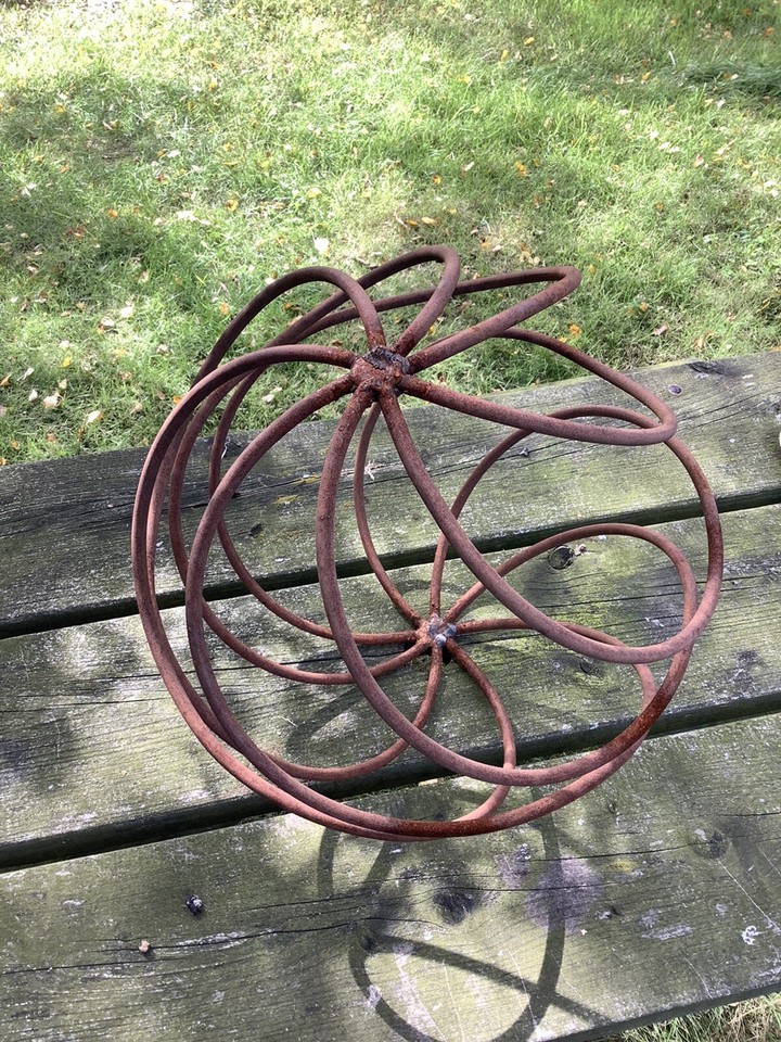 🇬🇧 METAL RUSTY SPHERE GARDEN ORNAMENT - STEEL CAGE BALL RUSTIC ART 🌸🌿 ...
