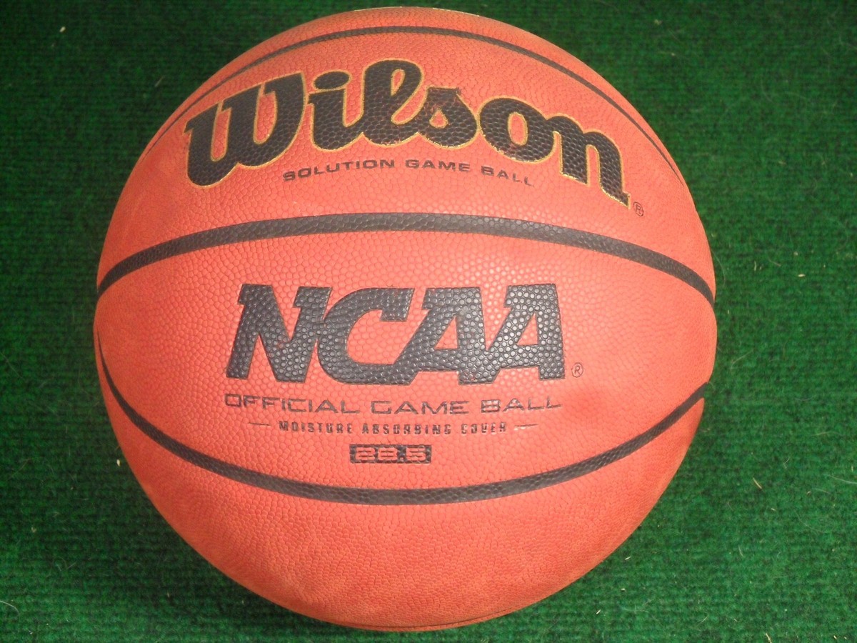 Wilson Solution Basketball