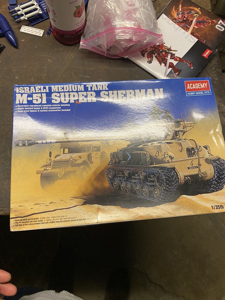 Academy 1:35 I.D.F. Medium Tank M-51 Super Sherman Kit 13254. And IDF 1 ...