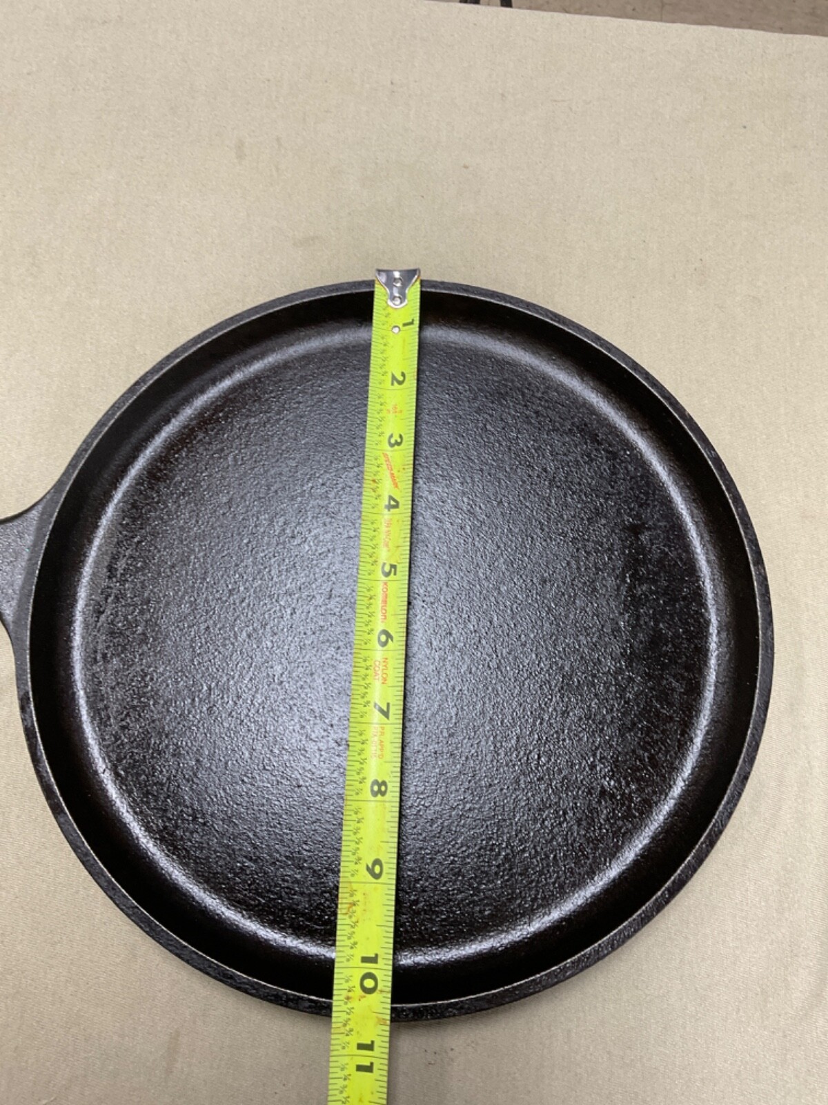 Lodge 90G 10 1/2” inch Old Style Cast Iron Flat Griddle Skillet Pan ...