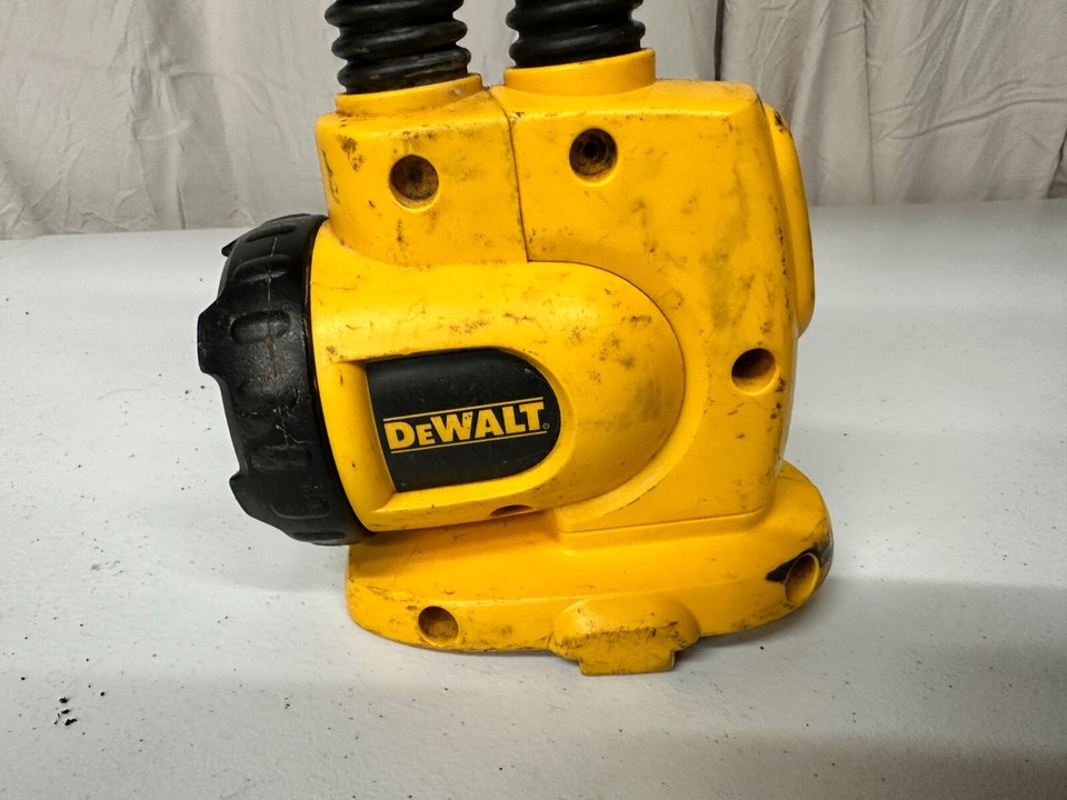 DeWalt DW919 18V Cordless Flexible Flashlight Work Light Tool Only ...