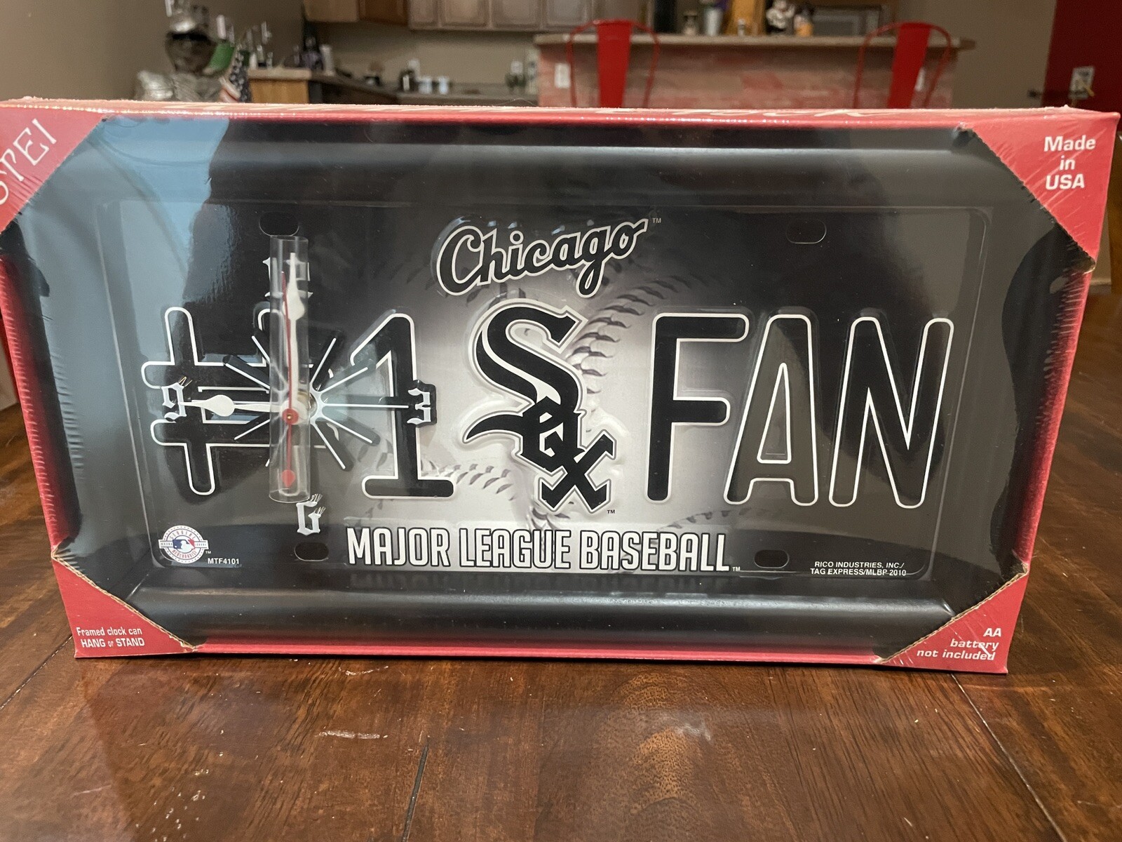 GTEI Chicago White Sox #1 Fan Quartz Clock MLB Decor Mancave | eBay