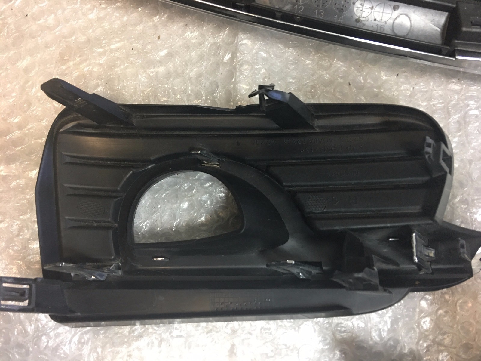 14 15 16 INFINITI Q50 RIGHT SIDE LOWER GRILLE COVER P/N 62256-4GA0A OEM ...