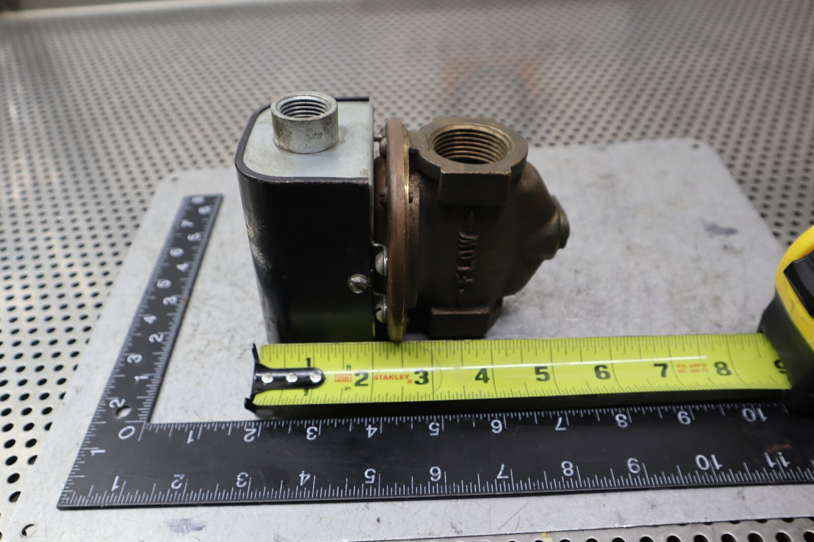 Mcdonnell & Miller ITT FS6-1 Flow Switch Used With Warranty See All ...