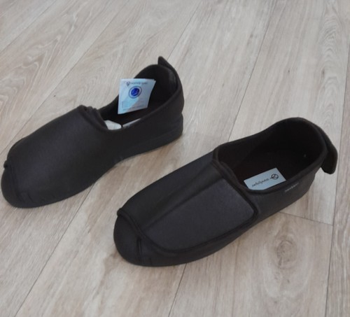 Mens Sandpiper Brown Wide Fit Slipper Touch Fastening Front & Heel Size ...