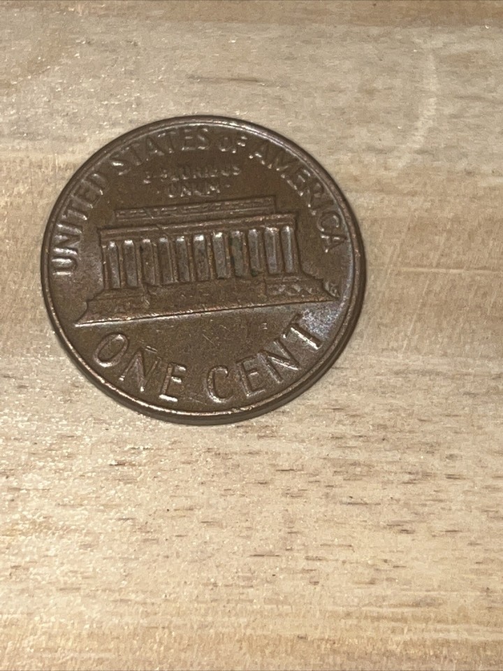 RARE 1977 D LINCOLN PENNY ERROR ON D - Almost All Filled In | eBay
