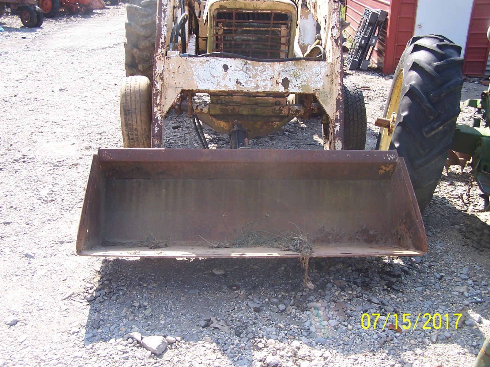 LOADER FOR INTERNATIONAL 656 UTILITY AND OTHER TRACTORS (QUICK ATTACHE ...