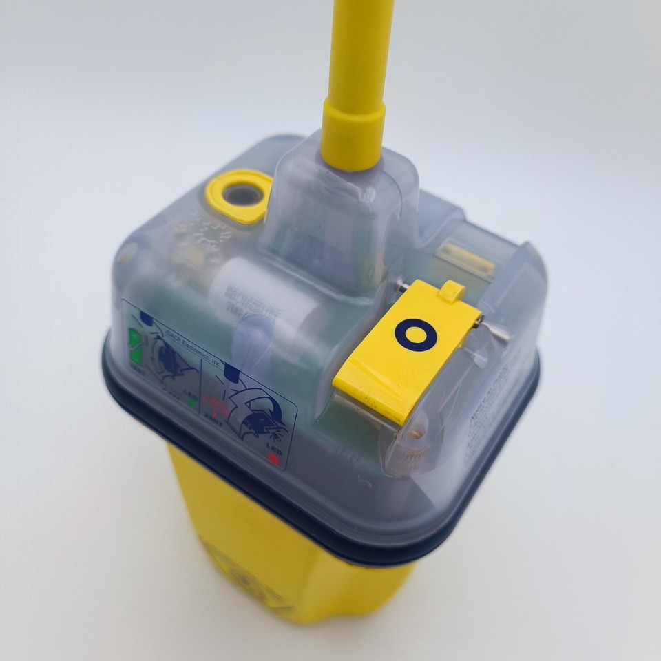 ACR Satellite 2 406 EPIRB Rlb-32 Cat 1 Epiev f/ Hydrostatic Release PLB ...