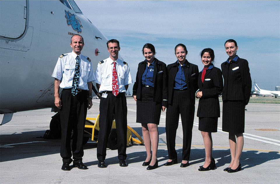 CROSSAIR AIRLINES STEWARDESS PURSER CABIN CREW FLIGHT ATTENDANT UNIFORM ...