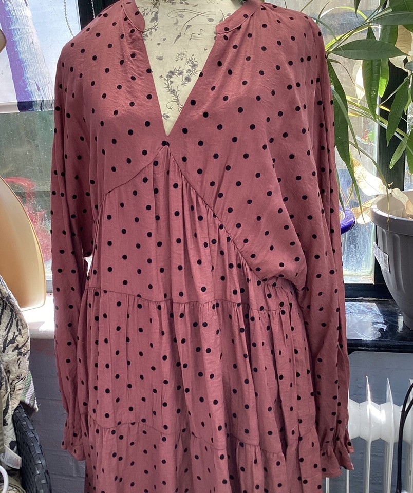 ladies new top size 18 cost £13 row. with black spots | eBay UK