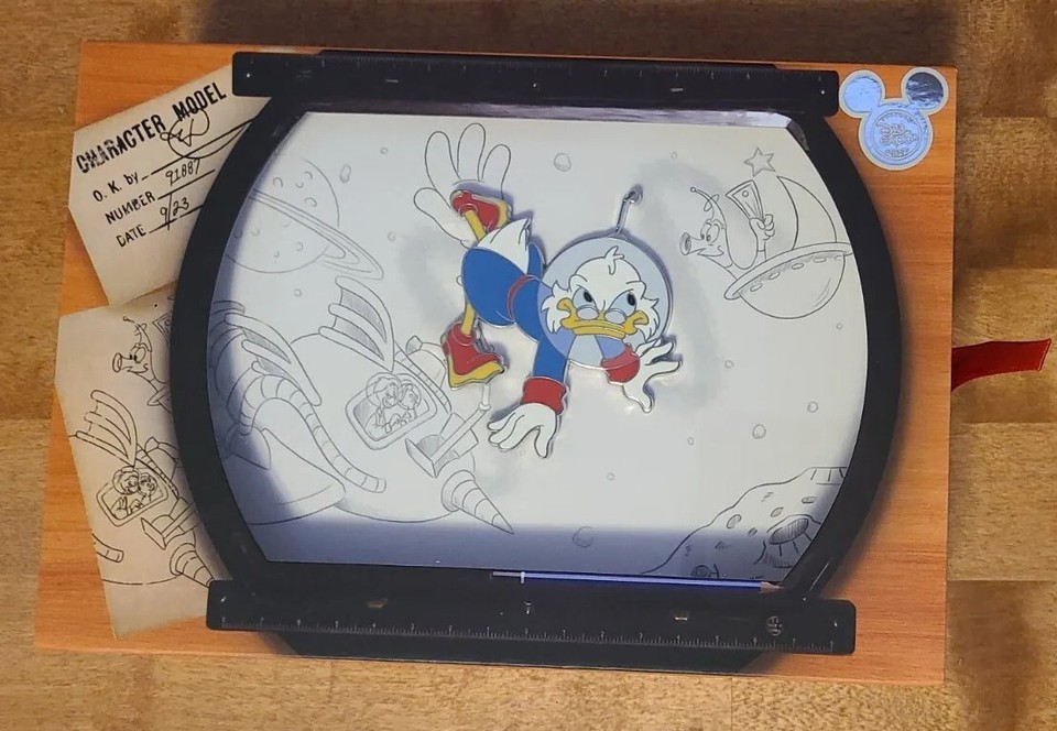 Disney D23 Expo 2022 Duck Tales 35th Scrooge McDuck in Outer Space Pin ...