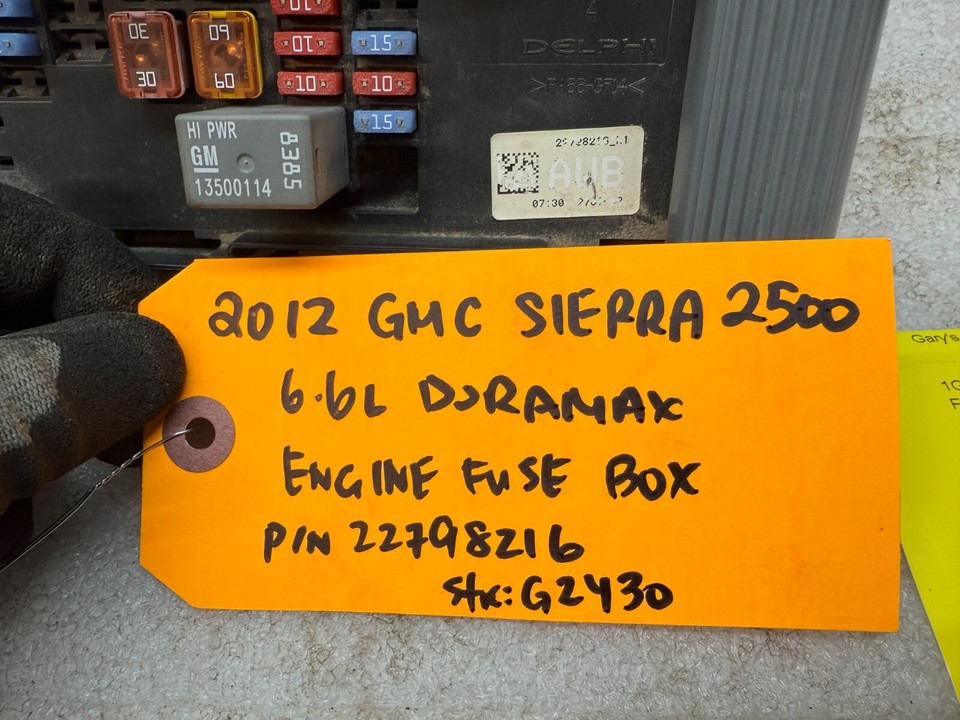 11-14 GMC CHEVROLET SILVERADO 2500HD 3500HD 6.6 LML FUSE RELAY BOX ...