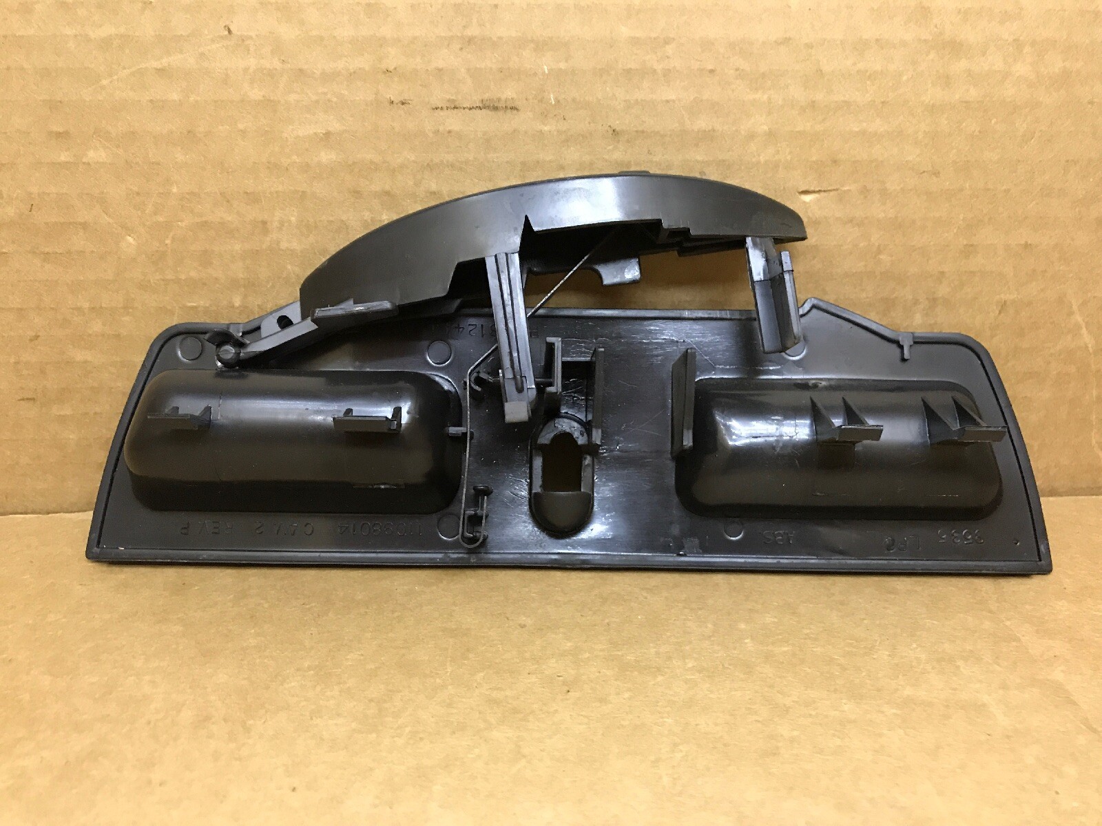 95-06 Silverado Suburban Tahoe Sierra Yukon Jumpseat Jump Seat Console ...
