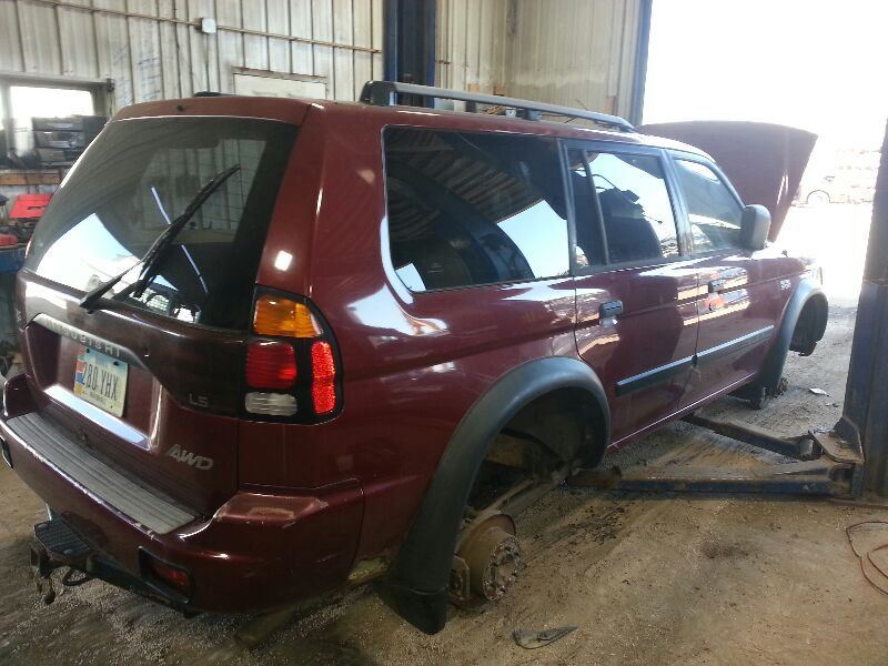 Passenger Right Front Spindle/Knuckle Fits 97-04 MONTERO SPORT 1759570 ...