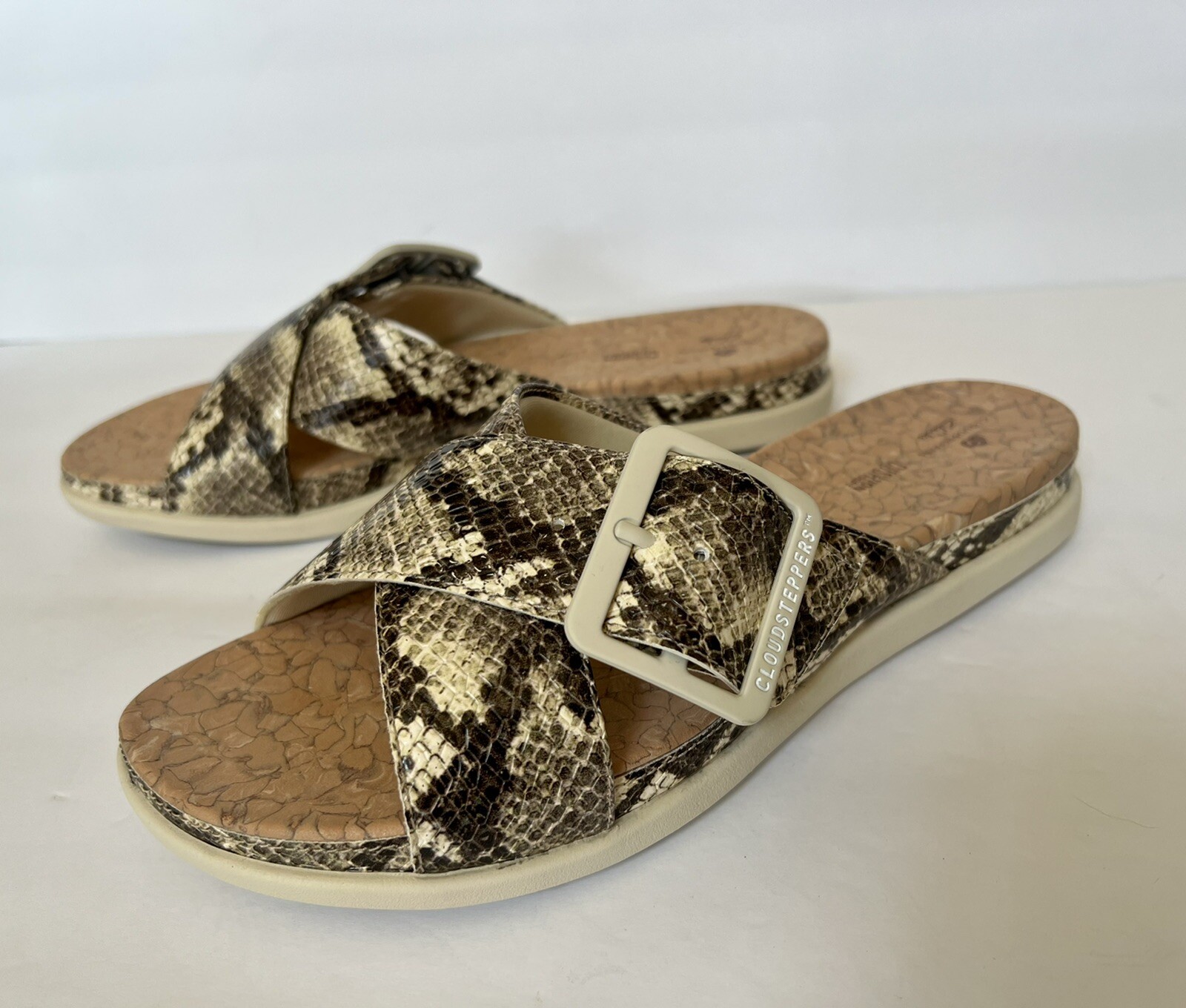 Clarks Cloudsteppers Women’s Slides Sandals Size 8 - Gem