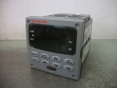 HONEYWELL UDC3200 TEMPERATURE CONTROLLER DC3200-CE-000R-200-10000-00-0 ...