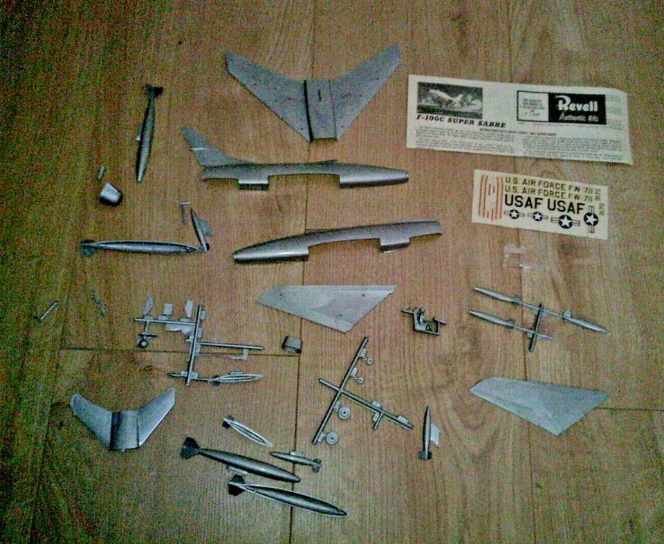 L262 Revell Model Kit H-127 - F-100C Super Sabre - No Box - 1/70 | eBay