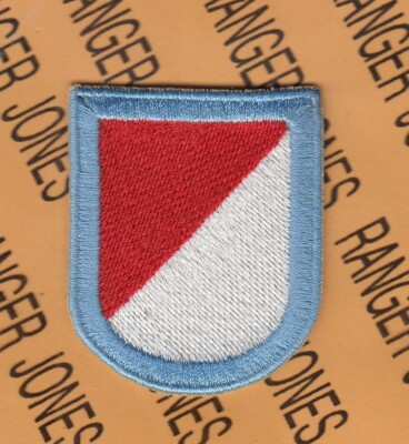 US Army E Troop LRRP 17th Air Cavalry Regt. 173rd Airborne beret flash ...