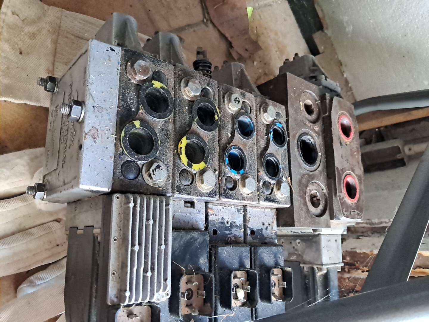 Danfoss 155H9144 PVG 32 Proportional Valve Group | eBay