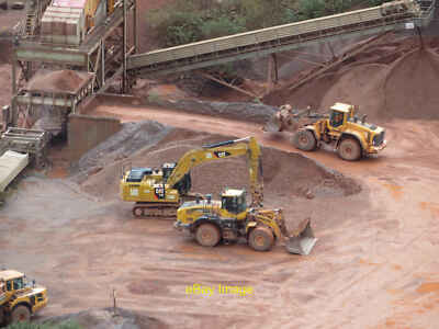 Photo 12x8 Heavy plant in Taffs Well Quarry Morganstown c2021 | eBay UK