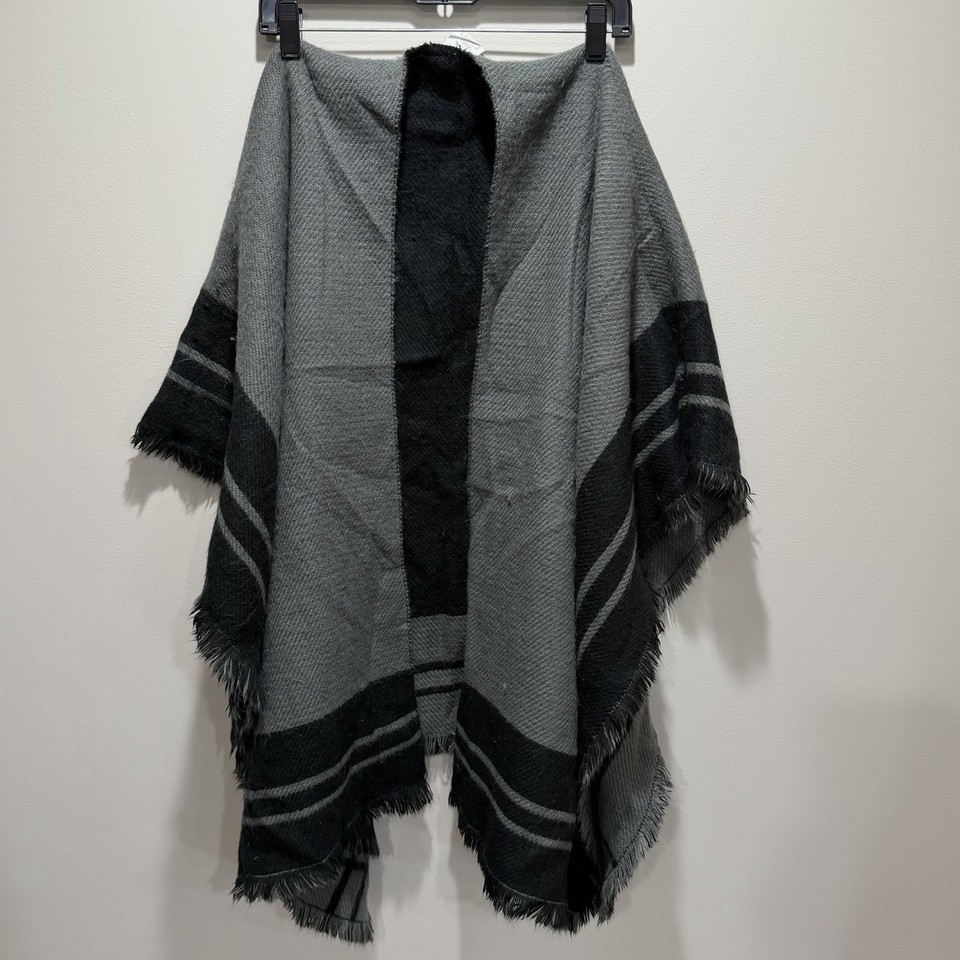 Woolrich Women’s Reversible Poncho Cape Wrap Shawl Black Gray Fringe ...
