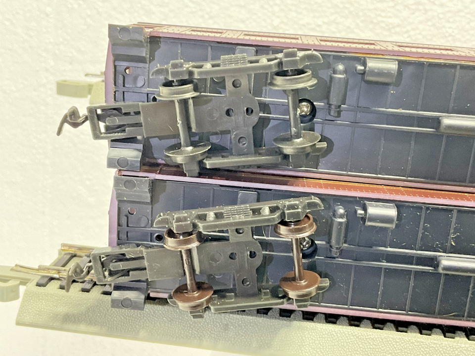 Rivarossi HO 2-8-8-2 Mallet PRR 2197 steam locomotive with five ...