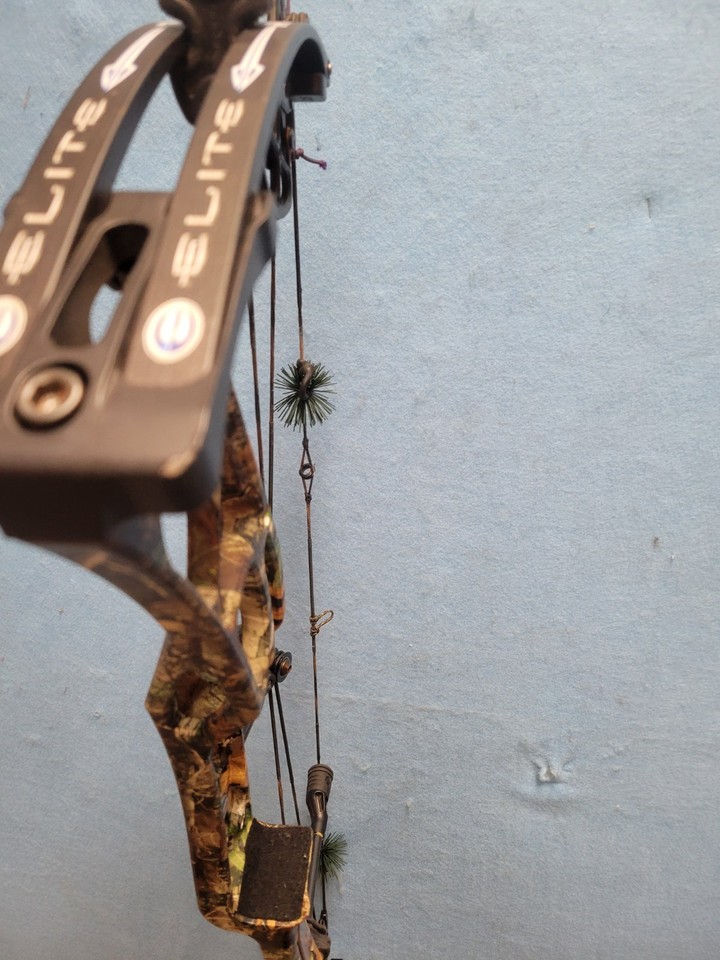 Elite Ritual 30 Compound Bow RH 28.5 Draw 60LBS | eBay