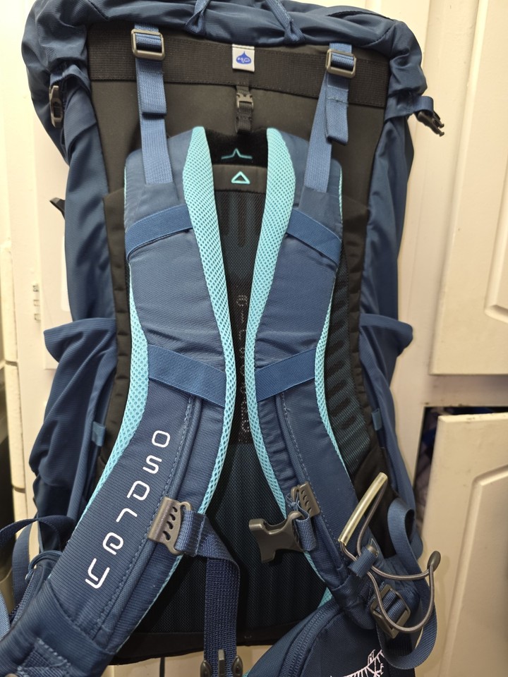 Rare Osprey Kyte 36L Backpack Ice Lake Green Large Women's Outdoor ...